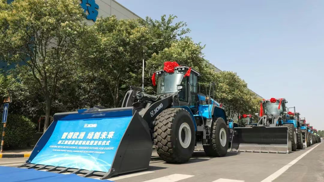 Silent Giants: XCMG Ships Fleet of XC975-EV Electric Loaders to Europe, Redefining Green Mining ...